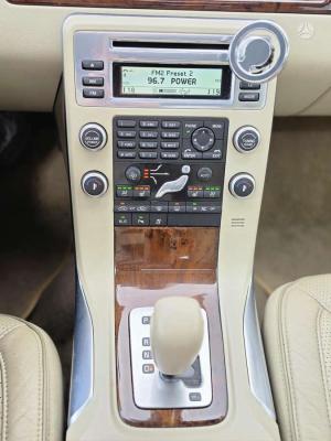Brown Volvo S80 2011 in Klaipeda, with an engine capacity of 3.00 L and mileage of 190 thousand km for 6999 €, photo 18 on AUTOMOTO.COM.LV