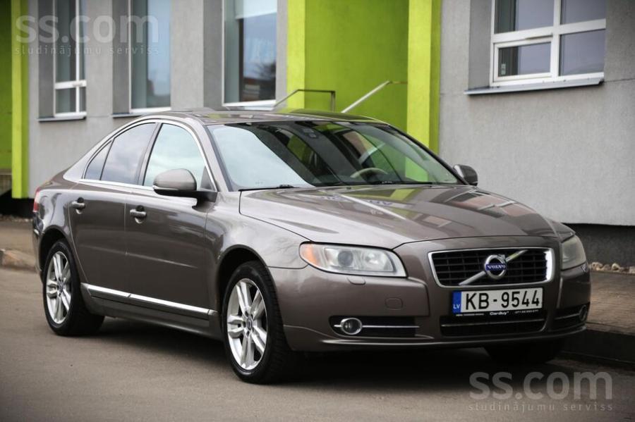 Brūns Volvo S80 2012 Rīga, ar dzinēja tilpumu 2.00 L un nobraukumu 371 tūkst. km par 5995 €, foto 5 vietnē AUTOMOTO.COM.LV