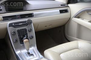Brown Volvo S80 2012 in Riga, with an engine capacity of 2.00 L and mileage of 371 thousand km for 5995 €, photo 9 on AUTOMOTO.COM.LV