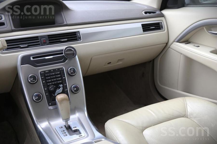 Brown Volvo S80 2012 in Riga, with an engine capacity of 2.00 L and mileage of 371 thousand km for 5995 €, photo 9 on AUTOMOTO.COM.LV