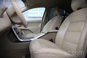 Brown Volvo S80 2012 in Riga, with an engine capacity of 2.00 L and mileage of 371 thousand km for 5995 €, photo 12 on AUTOMOTO.COM.LV
