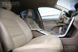 Brown Volvo S80 2012 in Riga, with an engine capacity of 2.00 L and mileage of 371 thousand km for 5995 €, photo 13 on AUTOMOTO.COM.LV