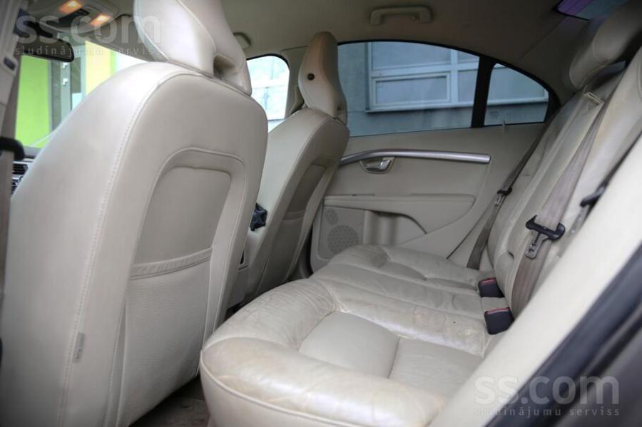 Brown Volvo S80 2012 in Riga, with an engine capacity of 2.00 L and mileage of 371 thousand km for 5995 €, photo 14 on AUTOMOTO.COM.LV