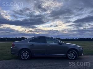 Brown Volvo S80 2012 in Riga, with an engine capacity of 2.00 L and mileage of 370 thousand km for 4400 €, photo 5 on AUTOMOTO.COM.LV