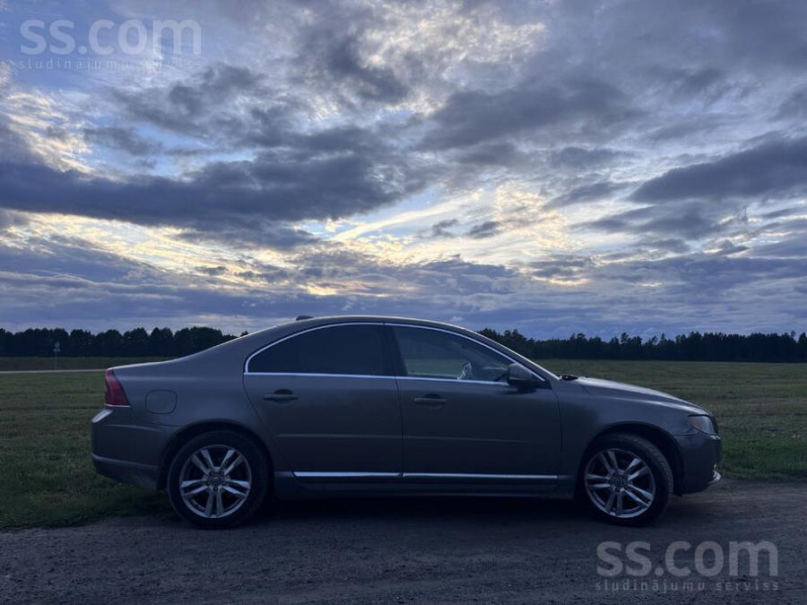 Brown Volvo S80 2012 in Riga, with an engine capacity of 2.00 L and mileage of 370 thousand km for 4400 €, photo 5 on AUTOMOTO.COM.LV