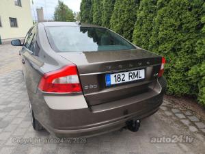 Brown Volvo S80 2013 in Paide, with an engine capacity of 2.00 L and mileage of 253 thousand km for 8490 €, photo 6 on AUTOMOTO.COM.LV
