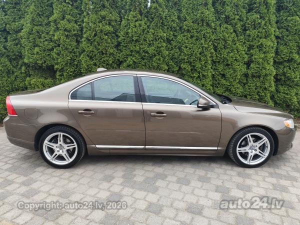 Brūns Volvo S80 2013 Paide, ar dzinēja tilpumu 2.00 L un nobraukumu 253 tūkst. km par 8490 €, foto 8 vietnē AUTOMOTO.COM.LV