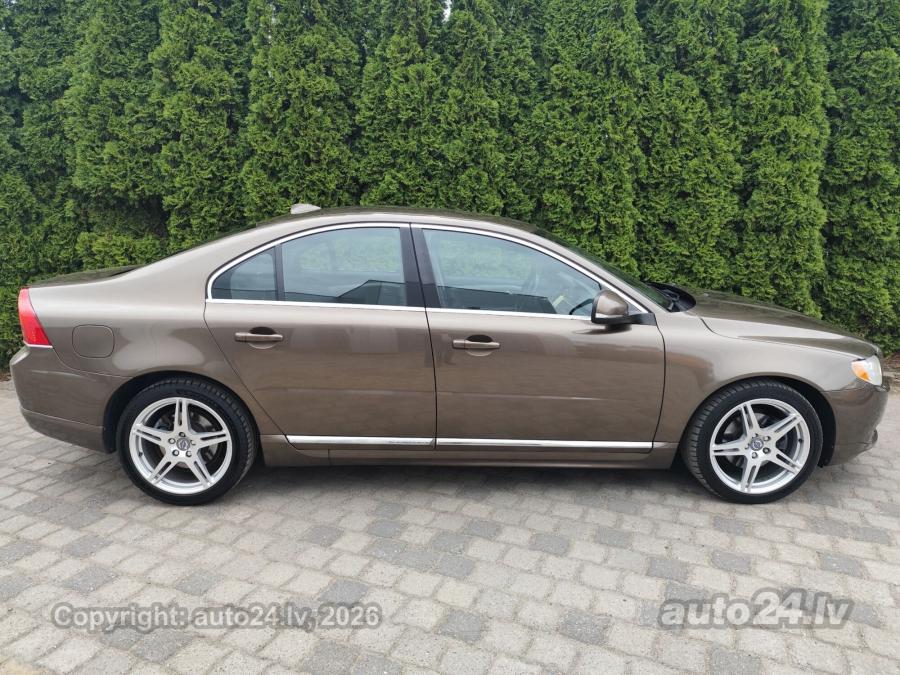 Brown Volvo S80 2013 in Paide, with an engine capacity of 2.00 L and mileage of 253 thousand km for 8490 €, photo 9 on AUTOMOTO.COM.LV