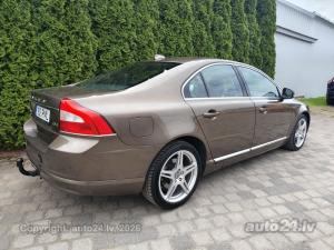 Brown Volvo S80 2013 in Paide, with an engine capacity of 2.00 L and mileage of 253 thousand km for 8490 €, photo 10 on AUTOMOTO.COM.LV