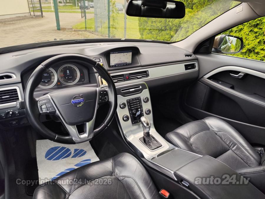 Brown Volvo S80 2013 in Paide, with an engine capacity of 2.00 L and mileage of 253 thousand km for 8490 €, photo 13 on AUTOMOTO.COM.LV