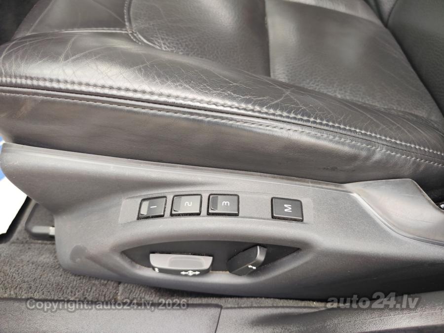 Brown Volvo S80 2013 in Paide, with an engine capacity of 2.00 L and mileage of 253 thousand km for 8490 €, photo 16 on AUTOMOTO.COM.LV