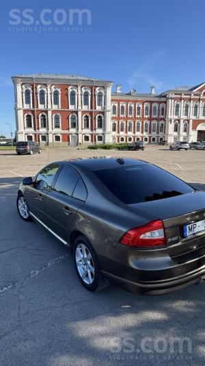 Brown Volvo S80 2013 in Jelgava, with an engine capacity of 2.00 L and mileage of 353 thousand km for 5200 €, photo 4 on AUTOMOTO.COM.LV