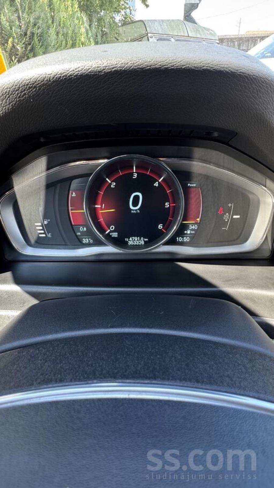Brown Volvo S80 2013 in Jelgava, with an engine capacity of 2.00 L and mileage of 353 thousand km for 5200 €, photo 11 on AUTOMOTO.COM.LV