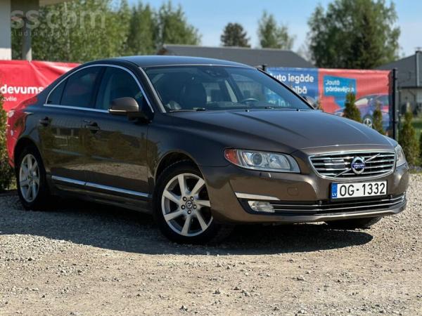 Brown Volvo S80 2014 in Jelgava, with an engine capacity of 2.00 L and mileage of 0 thousand km for 8990 €, photo 3 on AUTOMOTO.COM.LV