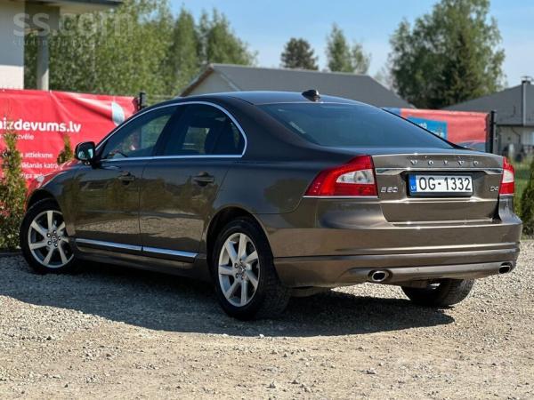Brown Volvo S80 2014 in Jelgava, with an engine capacity of 2.00 L and mileage of 0 thousand km for 8990 €, photo 6 on AUTOMOTO.COM.LV