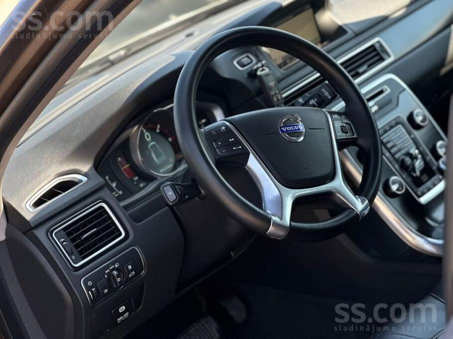 Brūns Volvo S80 2014 Jelgava, ar dzinēja tilpumu 2.00 L un nobraukumu 0 tūkst. km par 8990 €, foto 10 vietnē AUTOMOTO.COM.LV