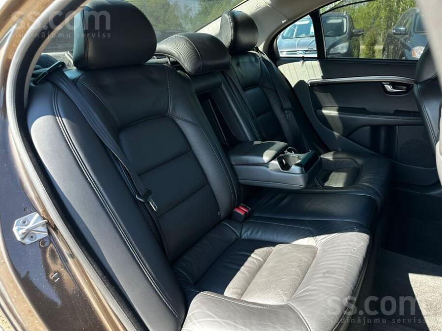 Brūns Volvo S80 2014 Jelgava, ar dzinēja tilpumu 2.00 L un nobraukumu 0 tūkst. km par 8990 €, foto 14 vietnē AUTOMOTO.COM.LV