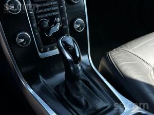 Brūns Volvo S80 2014 Jelgava, ar dzinēja tilpumu 2.00 L un nobraukumu 0 tūkst. km par 8990 €, foto 26 vietnē AUTOMOTO.COM.LV