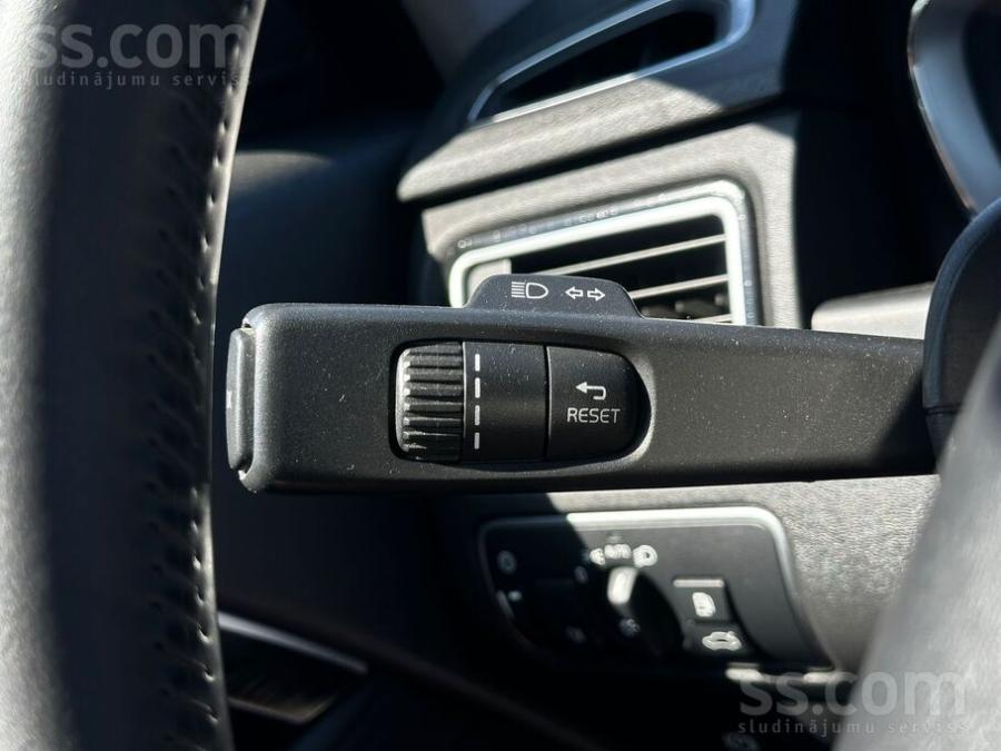 Brūns Volvo S80 2014 Jelgava, ar dzinēja tilpumu 2.00 L un nobraukumu 0 tūkst. km par 8990 €, foto 27 vietnē AUTOMOTO.COM.LV