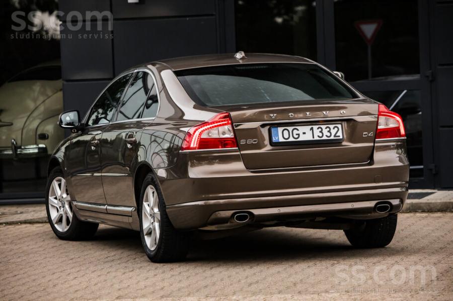 Brown Volvo S80 2014 in Jelgava, with an engine capacity of 2.00 L and mileage of 0 thousand km for 8590 €, photo 13 on AUTOMOTO.COM.LV
