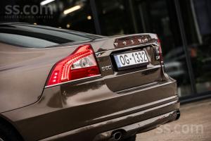 Brown Volvo S80 2014 in Jelgava, with an engine capacity of 2.00 L and mileage of 0 thousand km for 8590 €, photo 16 on AUTOMOTO.COM.LV