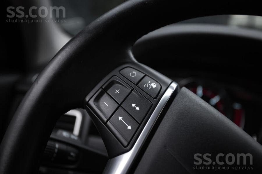 Brown Volvo S80 2014 in Jelgava, with an engine capacity of 2.00 L and mileage of 0 thousand km for 8590 €, photo 19 on AUTOMOTO.COM.LV