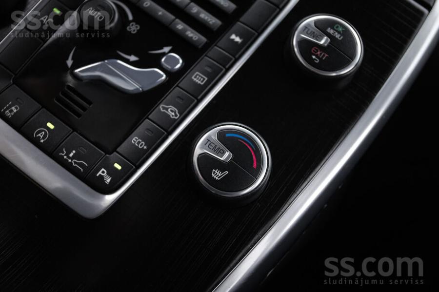Brown Volvo S80 2014 in Jelgava, with an engine capacity of 2.00 L and mileage of 0 thousand km for 8590 €, photo 30 on AUTOMOTO.COM.LV