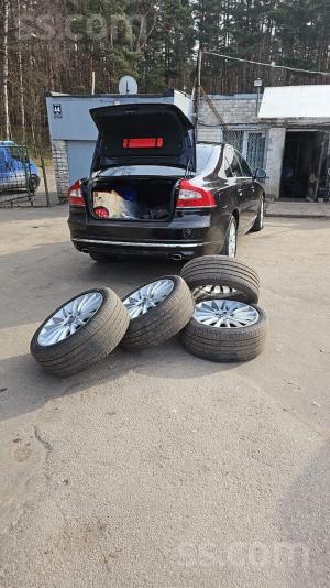 Brown Volvo S80 2014 in Riga, with an engine capacity of 2.00 L and mileage of 267 thousand km for 9300 €, photo 8 on AUTOMOTO.COM.LV