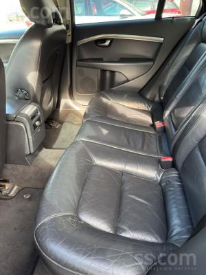 Brūns Volvo S80 2007 Rīga, ar dzinēja tilpumu 2.40 L un nobraukumu 302 tūkst. km par 4000 €, foto 7 vietnē AUTOMOTO.COM.LV