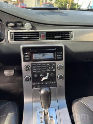 Brūns Volvo S80 2007 Rīga, ar dzinēja tilpumu 2.40 L un nobraukumu 302 tūkst. km par 4000 €, foto 8 vietnē AUTOMOTO.COM.LV