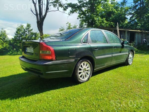 Green Volvo S80 1999 in Gulbene, with an engine capacity of 2.50 L and mileage of 254 thousand km for 1300 €, photo 5 on AUTOMOTO.COM.LV
