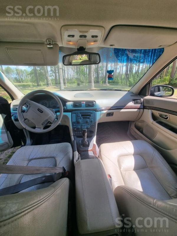 Green Volvo S80 1999 in Balvi, with an engine capacity of 2.50 L and mileage of 256 thousand km for 1400 €, photo 7 on AUTOMOTO.COM.LV