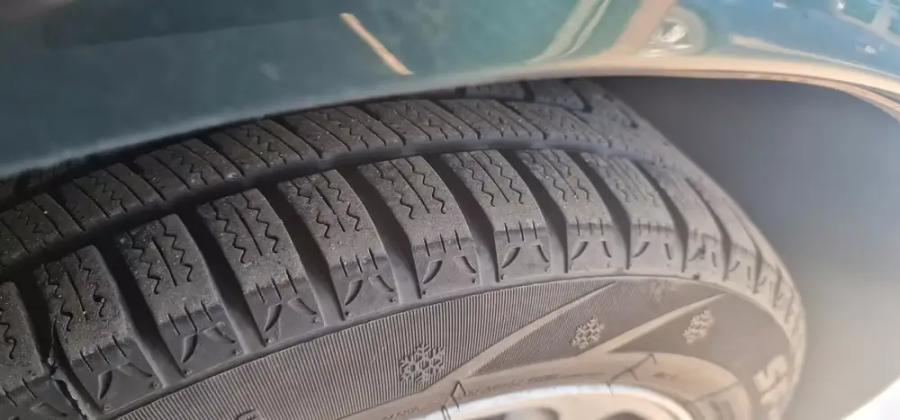 Zaļš Volvo S80 2000 Valmiera, ar dzinēja tilpumu 2.50 L un nobraukumu 388 tūkst. km par 1300 €, foto 12 vietnē AUTOMOTO.COM.LV