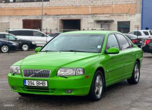 Green Volvo S80 2000 in Narva, with an engine capacity of 2.50 L and mileage of 385 thousand km for 890 €, photo 8 on AUTOMOTO.COM.LV