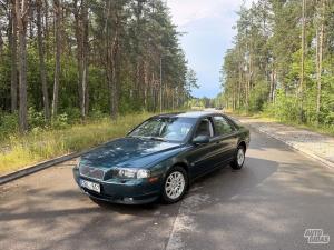 Zaļš Volvo S80 2002 Varėna, ar dzinēja tilpumu 2.40 L un nobraukumu 100 tūkst. km par 850 €, foto  vietnē AUTOMOTO.COM.LV