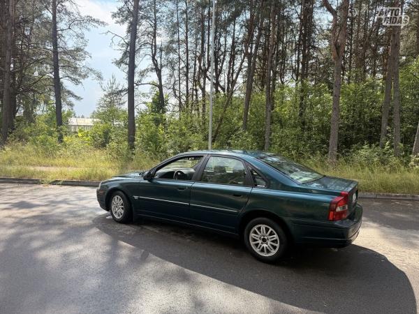 Green Volvo S80 2002 in Varena, with an engine capacity of 2.40 L and mileage of 100 thousand km for 850 €, photo 2 on AUTOMOTO.COM.LV