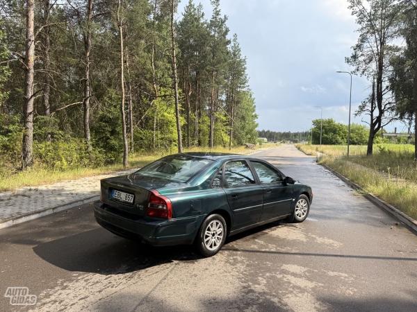 Green Volvo S80 2002 in Varena, with an engine capacity of 2.40 L and mileage of 100 thousand km for 850 €, photo 4 on AUTOMOTO.COM.LV