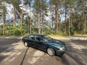 Green Volvo S80 2002 in Varena, with an engine capacity of 2.40 L and mileage of 100 thousand km for 850 €, photo 6 on AUTOMOTO.COM.LV