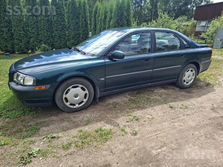 Zaļš Volvo S80 2002 Rīga, ar dzinēja tilpumu 2.40 L un nobraukumu 363 tūkst. km par 1950 €, foto 5 vietnē AUTOMOTO.COM.LV