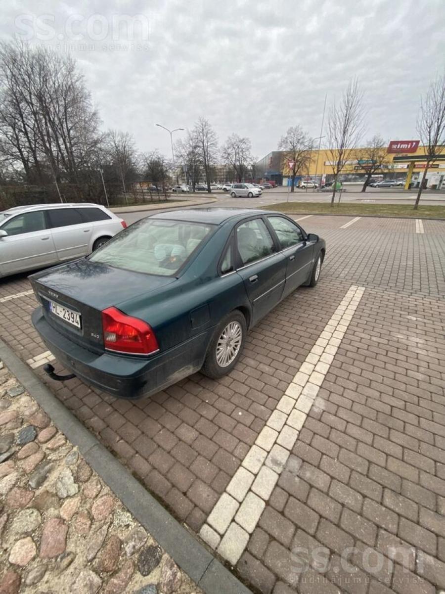 Зеленый Вольво С80 2003 в Вентспилс, объемом двигателя 2.40 л и пробегом 261 тыс. км за 1400 €, фото 3 на AUTOMOTO.COM.LV
