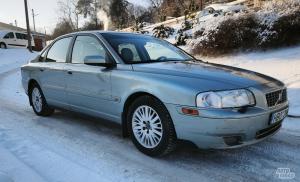 Green Volvo S80 2004 in Alytus, with an engine capacity of 2.40 L and mileage of 400 thousand km for 1600 €, photo 2 on AUTOMOTO.COM.LV