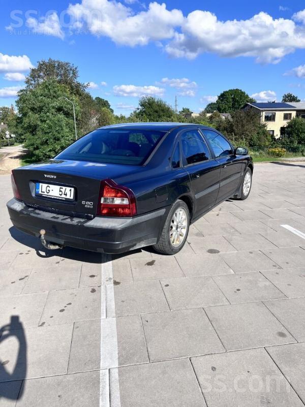 Grey Volvo S80 1999 in Ogre, with an engine capacity of 2.50 L and mileage of 406 thousand km for 1000 €, photo 3 on AUTOMOTO.COM.LV