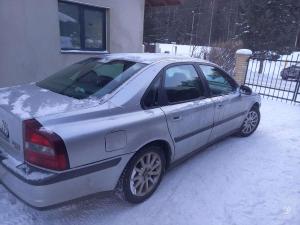 Pelēks Volvo S80 1999 Viļņa, ar dzinēja tilpumu 1.98 L un nobraukumu 270 tūkst. km par 800 €, foto 3 vietnē AUTOMOTO.COM.LV