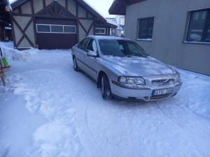 Pelēks Volvo S80 1999 Viļņa, ar dzinēja tilpumu 1.98 L un nobraukumu 270 tūkst. km par 800 €, foto 4 vietnē AUTOMOTO.COM.LV