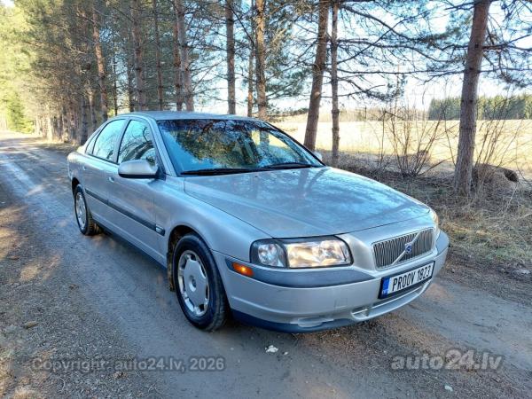 Pelēks Volvo S80 1999 Paide, ar dzinēja tilpumu 2.50 L un nobraukumu 281 tūkst. km par 3499 €, foto 3 vietnē AUTOMOTO.COM.LV