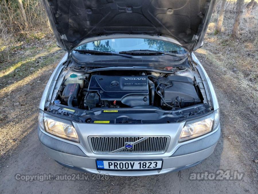 Pelēks Volvo S80 1999 Paide, ar dzinēja tilpumu 2.50 L un nobraukumu 281 tūkst. km par 3499 €, foto 12 vietnē AUTOMOTO.COM.LV