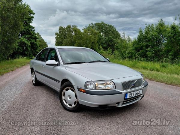Grey Volvo S80 1999 in Paide, with an engine capacity of 2.50 L and mileage of 281 thousand km for 3499 €, photo 2 on AUTOMOTO.COM.LV