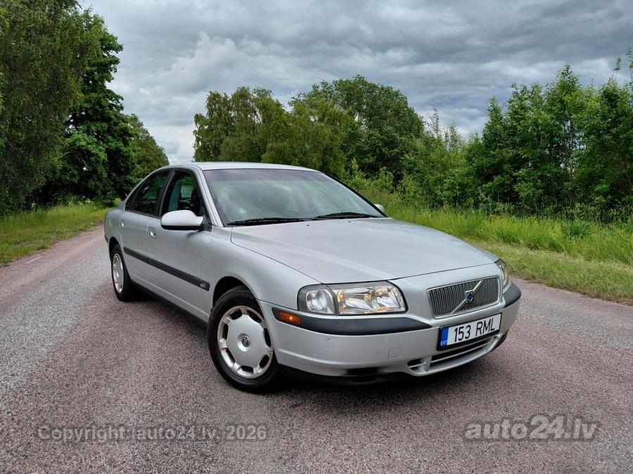 Pelēks Volvo S80 1999 Paide, ar dzinēja tilpumu 2.50 L un nobraukumu 281 tūkst. km par 3499 €, foto 3 vietnē AUTOMOTO.COM.LV