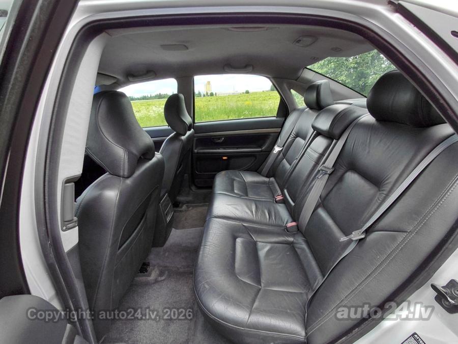 Pelēks Volvo S80 1999 Paide, ar dzinēja tilpumu 2.50 L un nobraukumu 281 tūkst. km par 3499 €, foto 12 vietnē AUTOMOTO.COM.LV