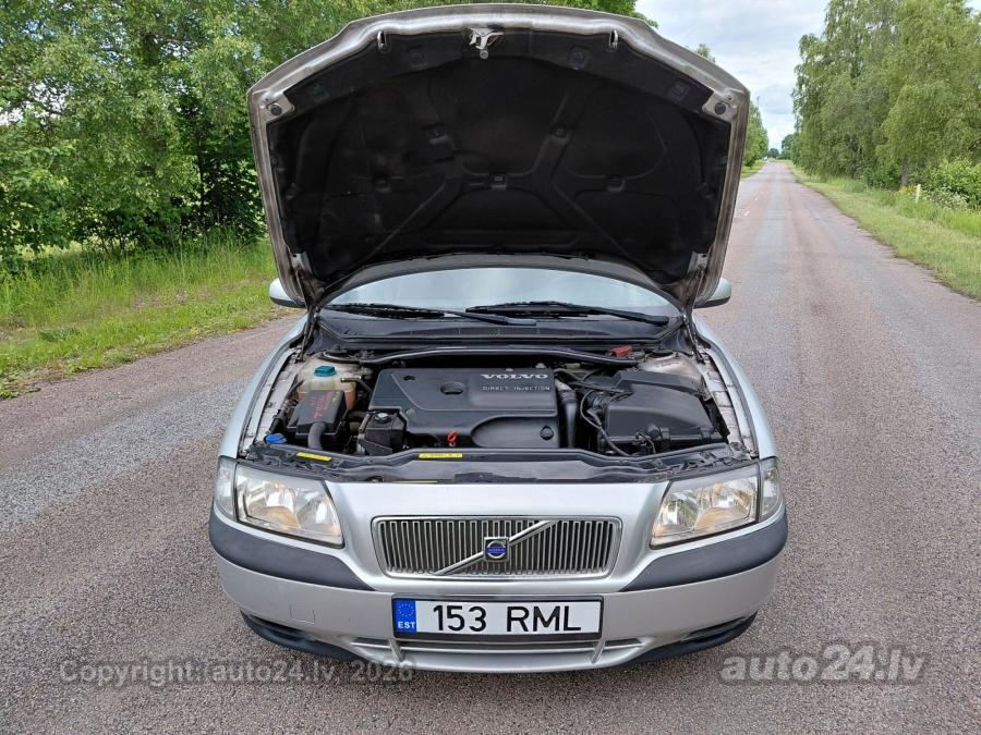 Pelēks Volvo S80 1999 Paide, ar dzinēja tilpumu 2.50 L un nobraukumu 281 tūkst. km par 3499 €, foto 13 vietnē AUTOMOTO.COM.LV